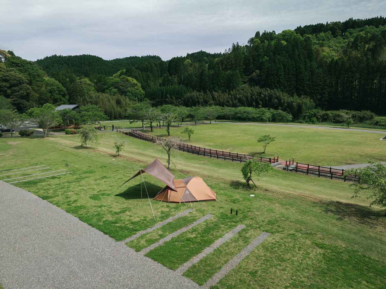 【中の人が教えます】スノーピークおすすめテント10選！人気ランキング&社員のイチオシをピックアップ - ハピキャン｜キャンプ・アウトドア情報メディア