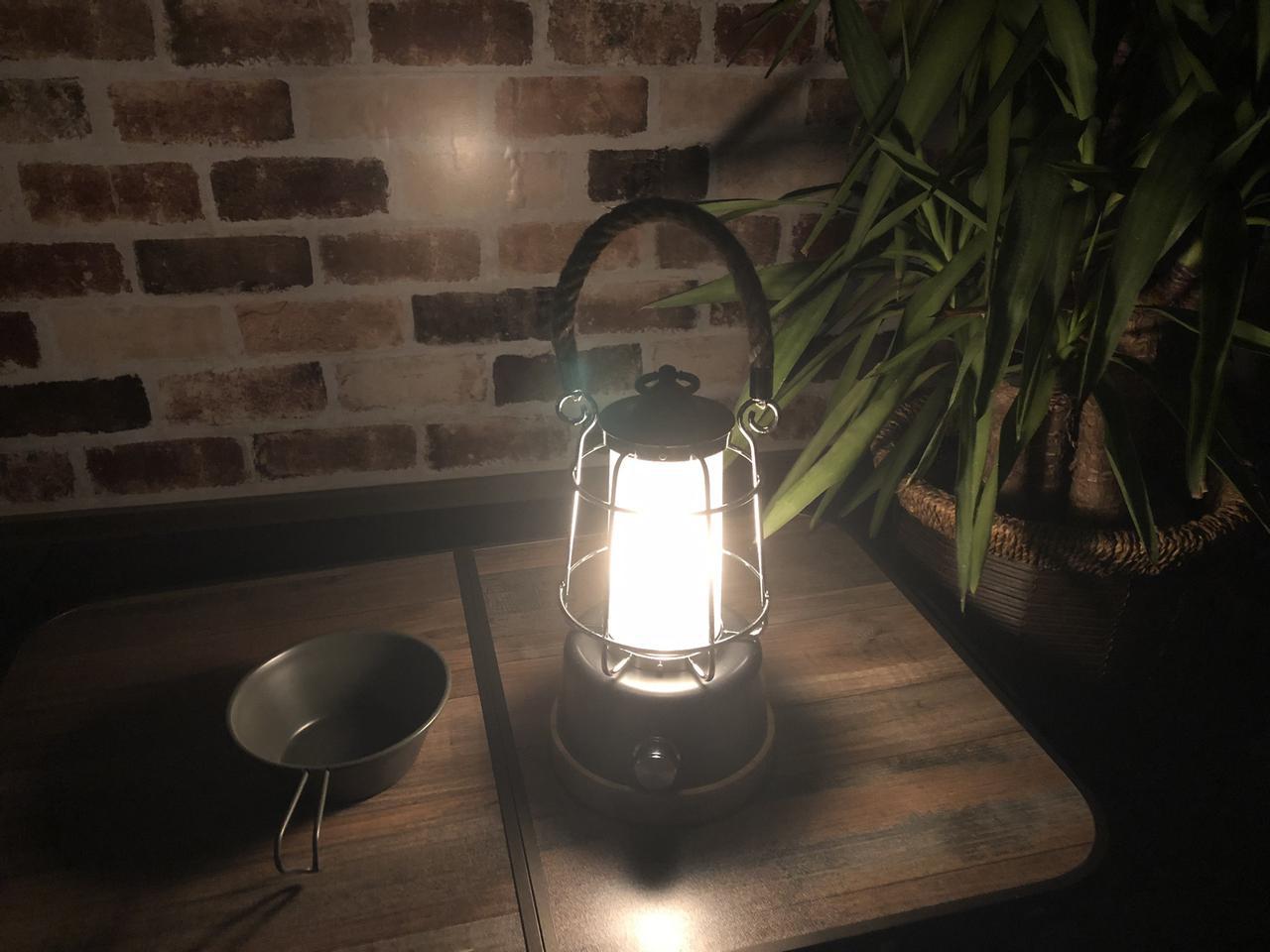 お手頃価格のおしゃれランタン！QUICK CAMP（クイックキャンプ）アンティーク風LEDランタン メノーラを徹底解剖 - ハピキャン｜キャンプ・アウトドア情報メディア